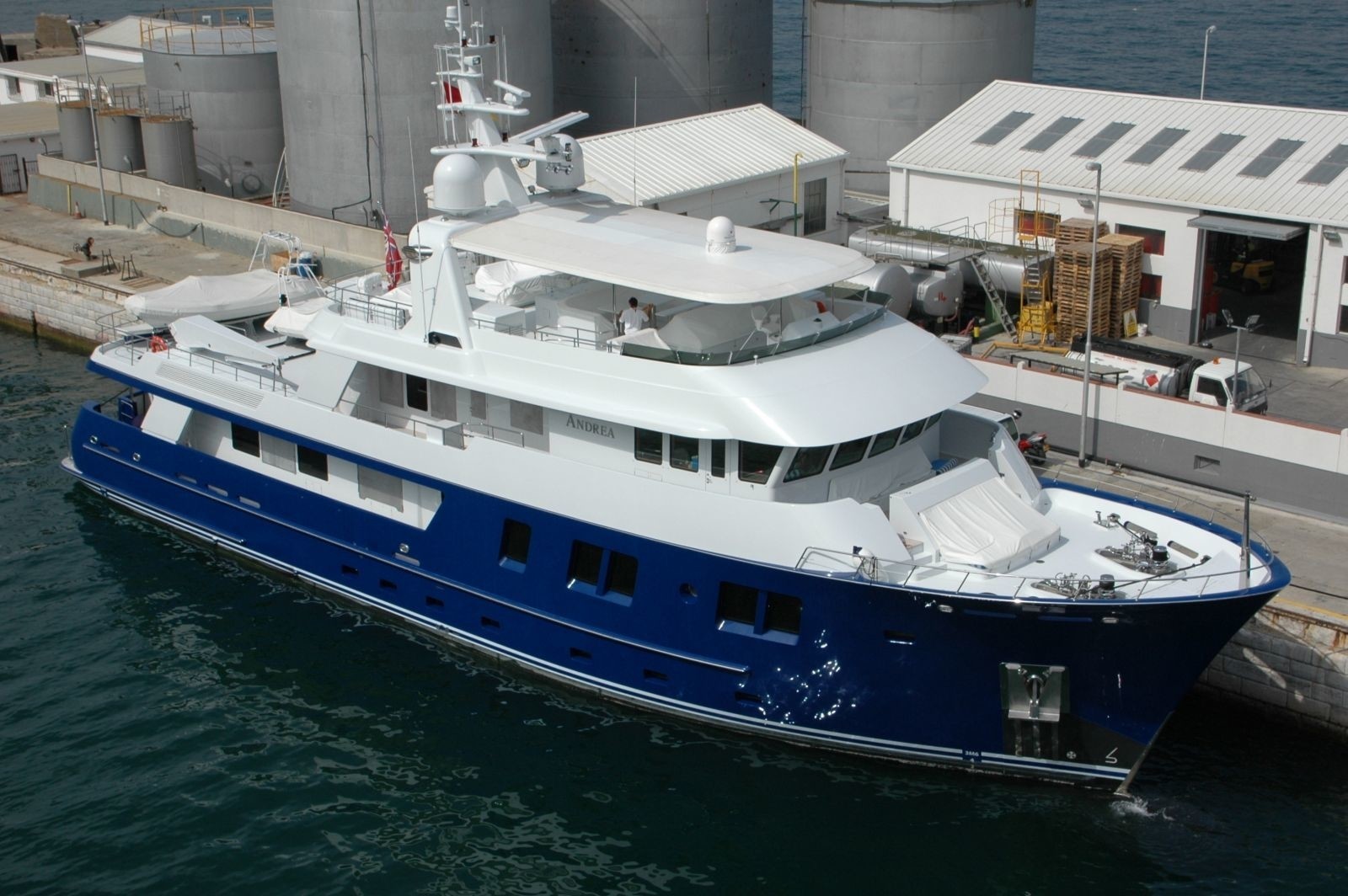 Yacht ANDREA, Delta | CHARTERWORLD Luxury Superyacht Charters